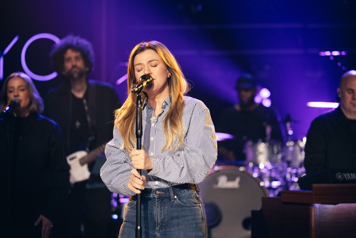 Fans Mourn 'Another Original Lost to Kelly Clarkson' in Latest Kellyoke