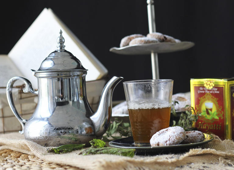 How to prepare authentic moroccan peppermint tea