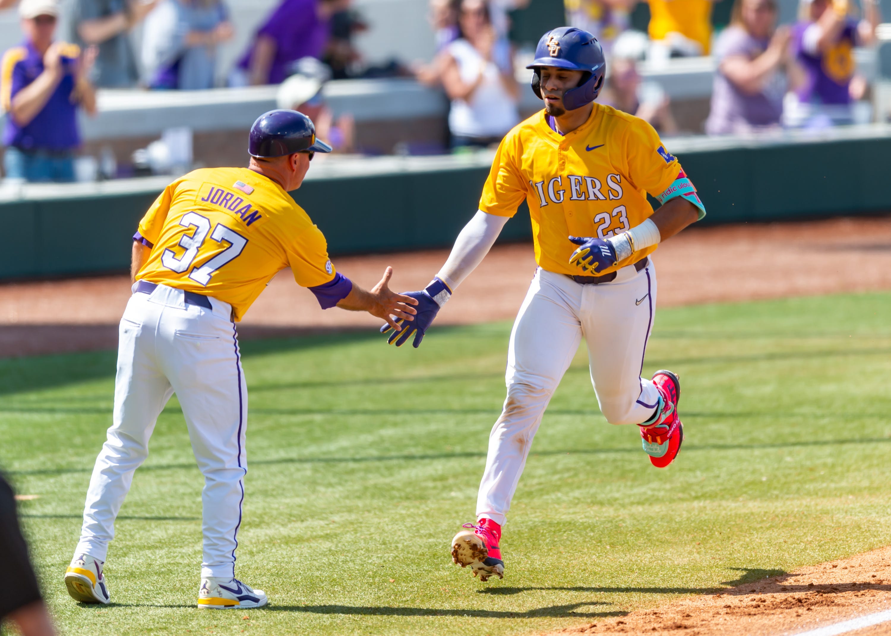 LSU baseball regional schedule: Game times, tickets for Baton Rouge bracket