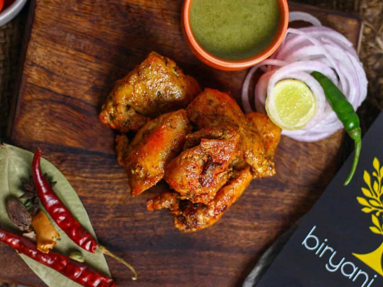 Best Pubs In Delhi's Connaught Place You Must Check Out
