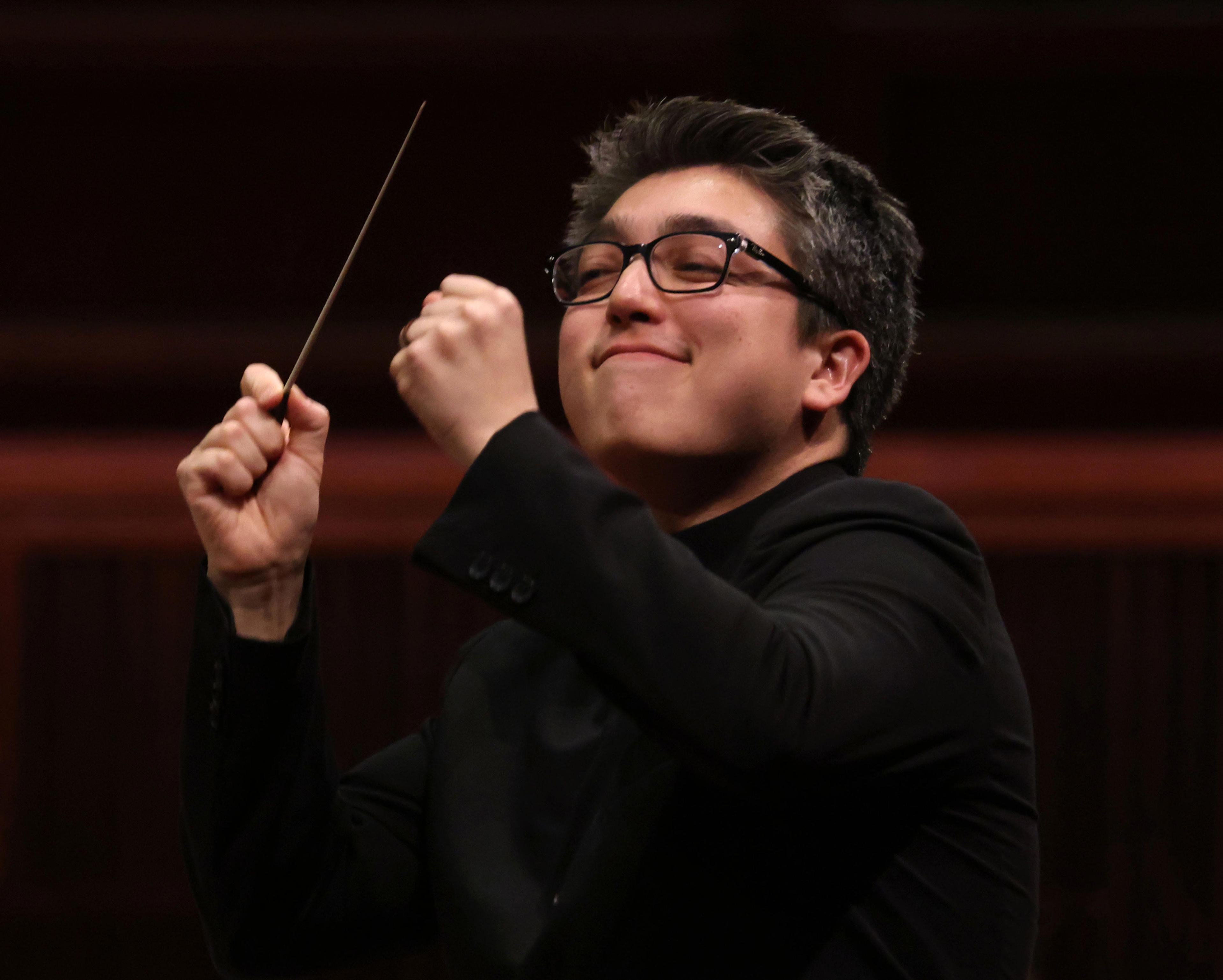 Milwaukee Symphony extends conductor Ryan Tani's contract and promotes him
