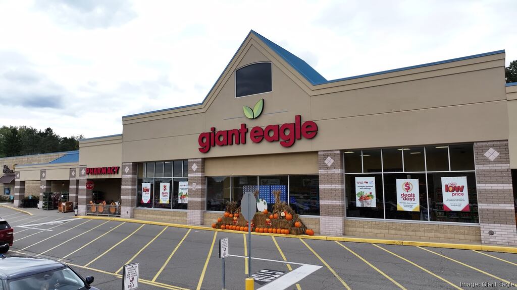 Walmart acquires Bethel Park Shopping Center for $39.6M, Giant Eagle to remain long-term tenant