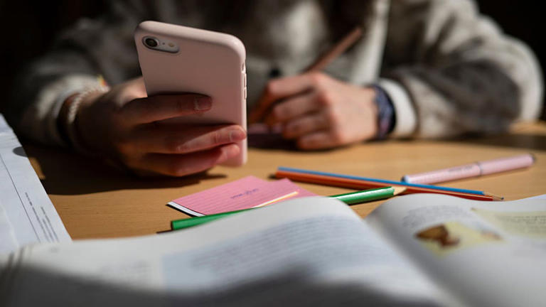 Texas bill banning phones in schools sent to Gov. Abbott for approval