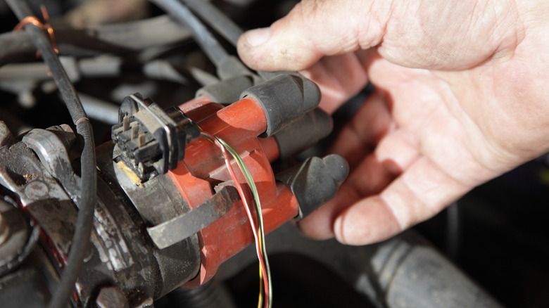 7 Reasons You Might Need To Change The Distributor Cap On Your Vehicle