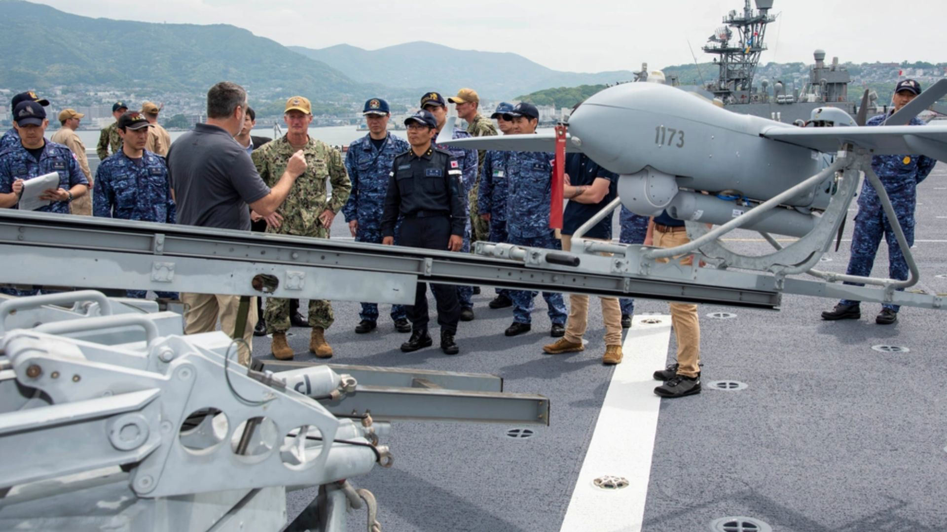 Photos: US Navy deploys airborne robots that dive deep to destroy sea mines Photos: US Navy deploys airborne robots that dive deep to destroy sea mines