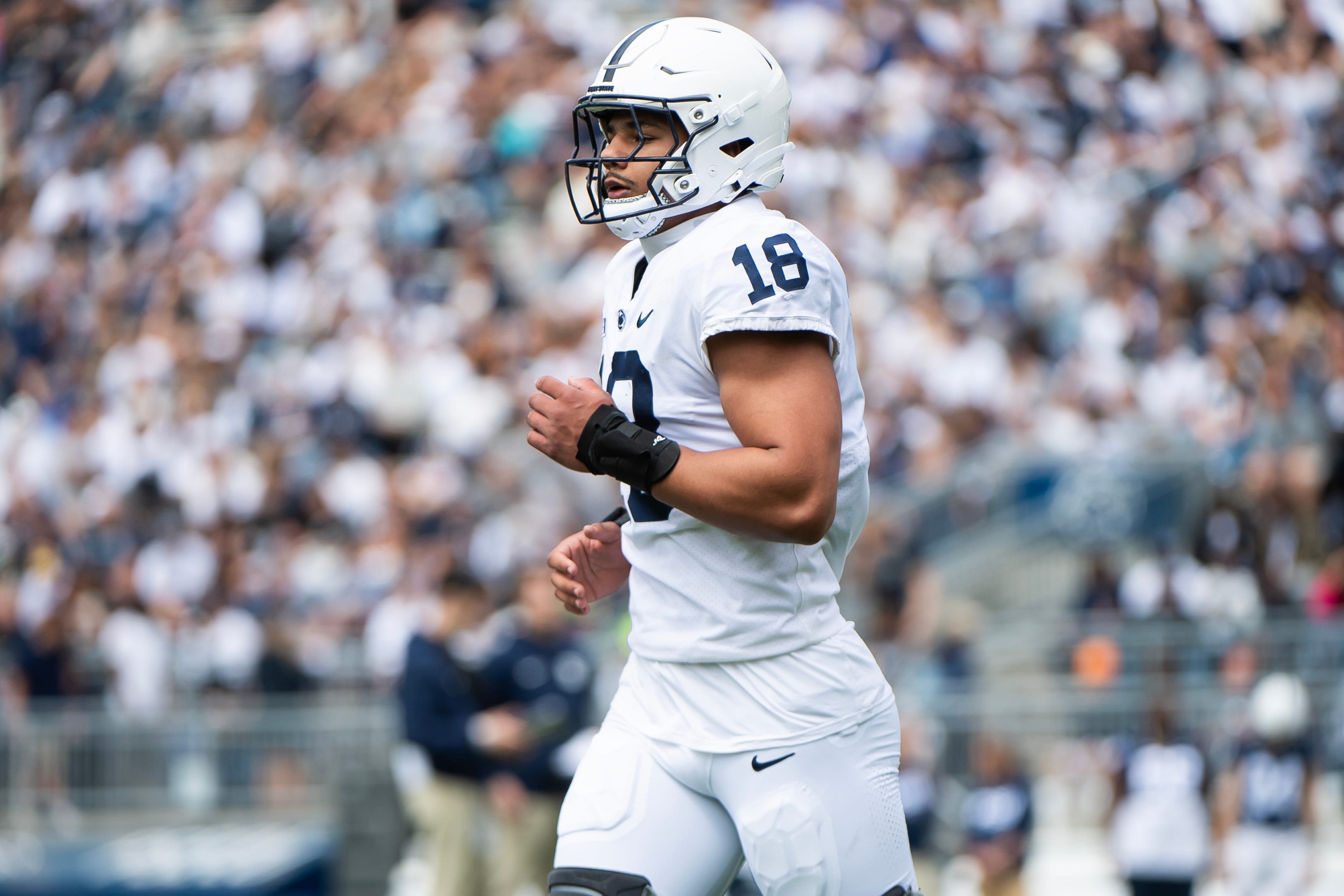 Previewing the 2025 season for Penn State DE Max Granville with his ...