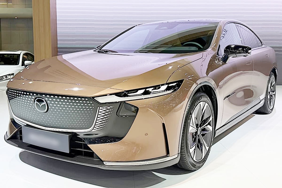 808 Miles on One Charge? Mazda’s New EV Just Changed the Game
