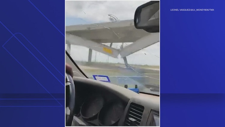 Texas overpass collapse caught on camera