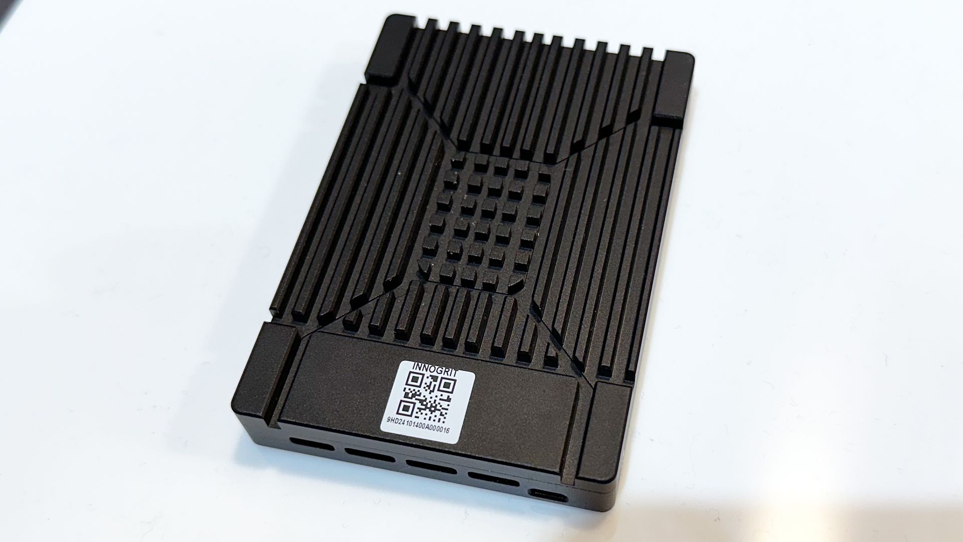 Custom PCIe 5.0 SSD with 3D XL-Flash debuts — special Optane-like flash ...