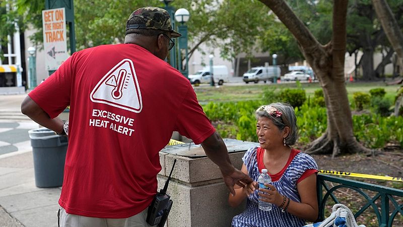 Four billion people endured extra month of extreme heat last year due ...