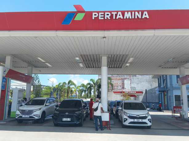 Antrean di SPBU Panjang, DPRD Angkat Bicara, tapi Pertamina Bungkam