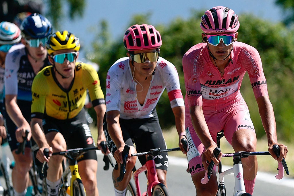 Giro d'Italia Stage 19: Del Toro Defends Pink in Attritional Mountain Stage