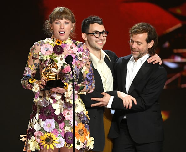 Season of giving: Taylor Swift donates millions to organizations