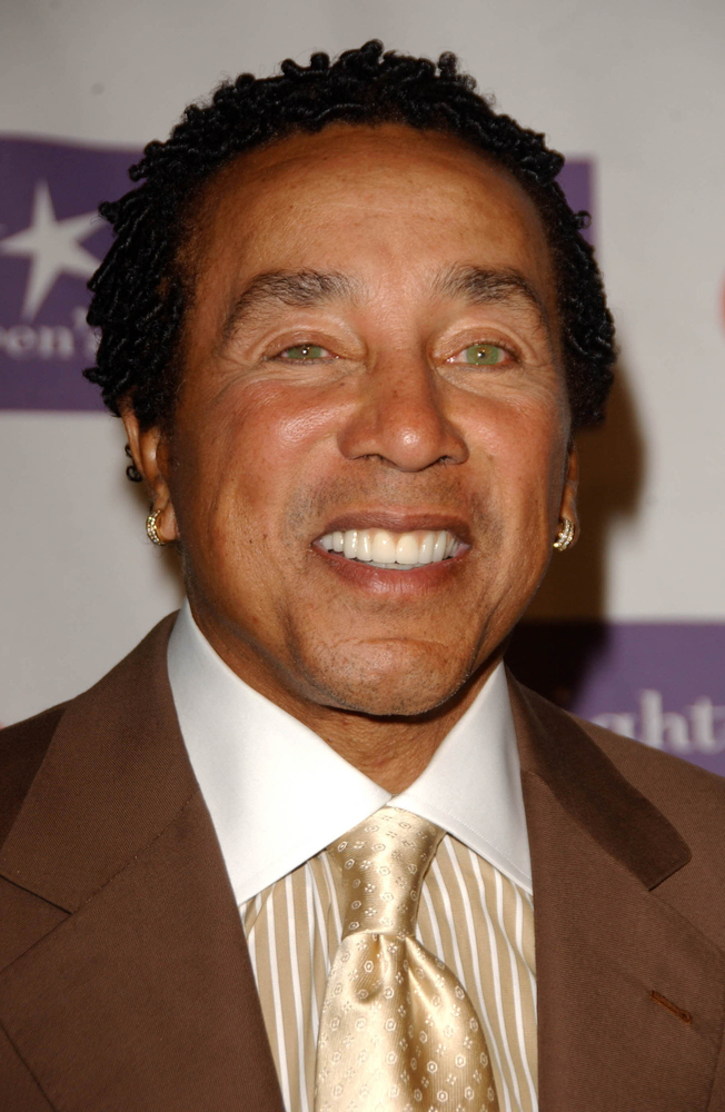 Actor Leon Isaac Kennedy Defends Longtime Friend Smokey Robinson Amid ...