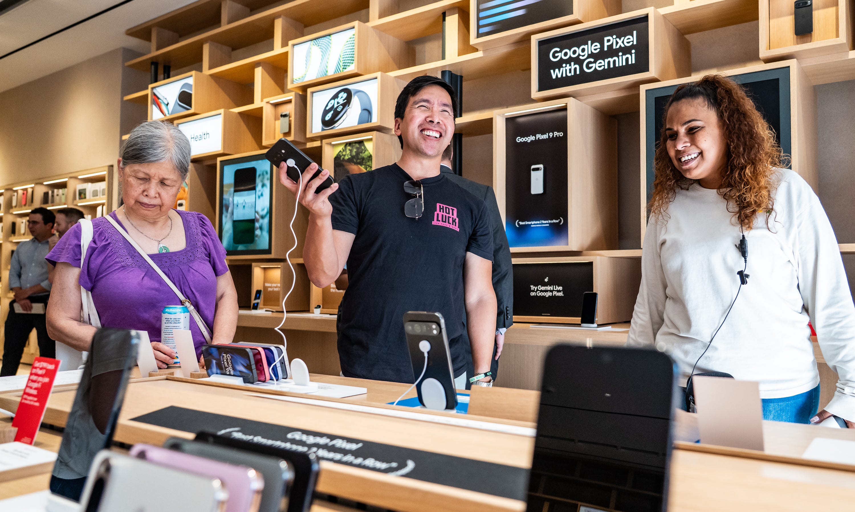 Google opens storefront in Austin, seventh in world