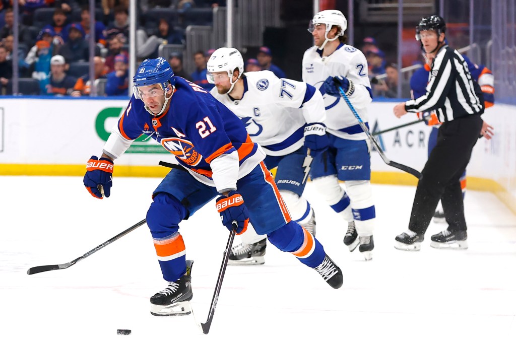 Islanders re-sign Kyle Palmieri, Adam Boqvist in first moves by new GM