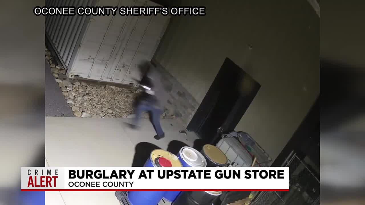 Man stole machine gun from Upstate store, deputies say