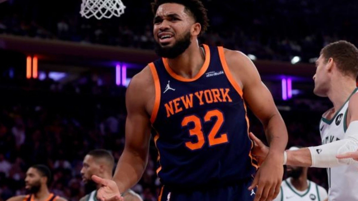 NBA: Hall of Famer Scolds Karl-Anthony Towns for Actions Hurting the Knicks