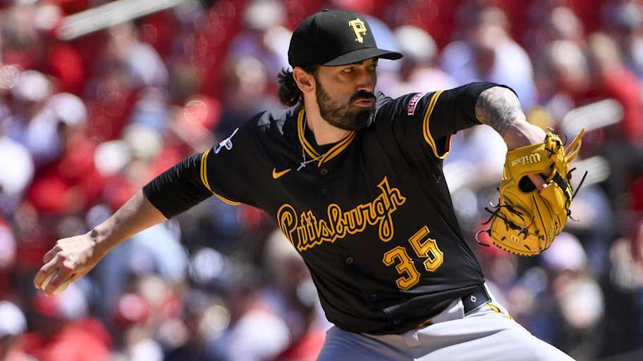 Pirates Give Injury Update on Relief Pitcher