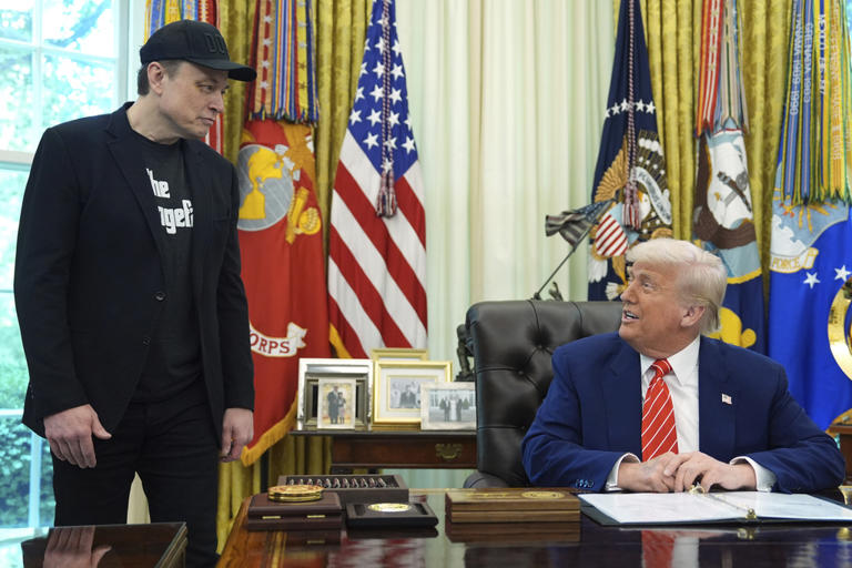 Trump gives Elon Musk an Oval Office sendoff, crediting him with ...