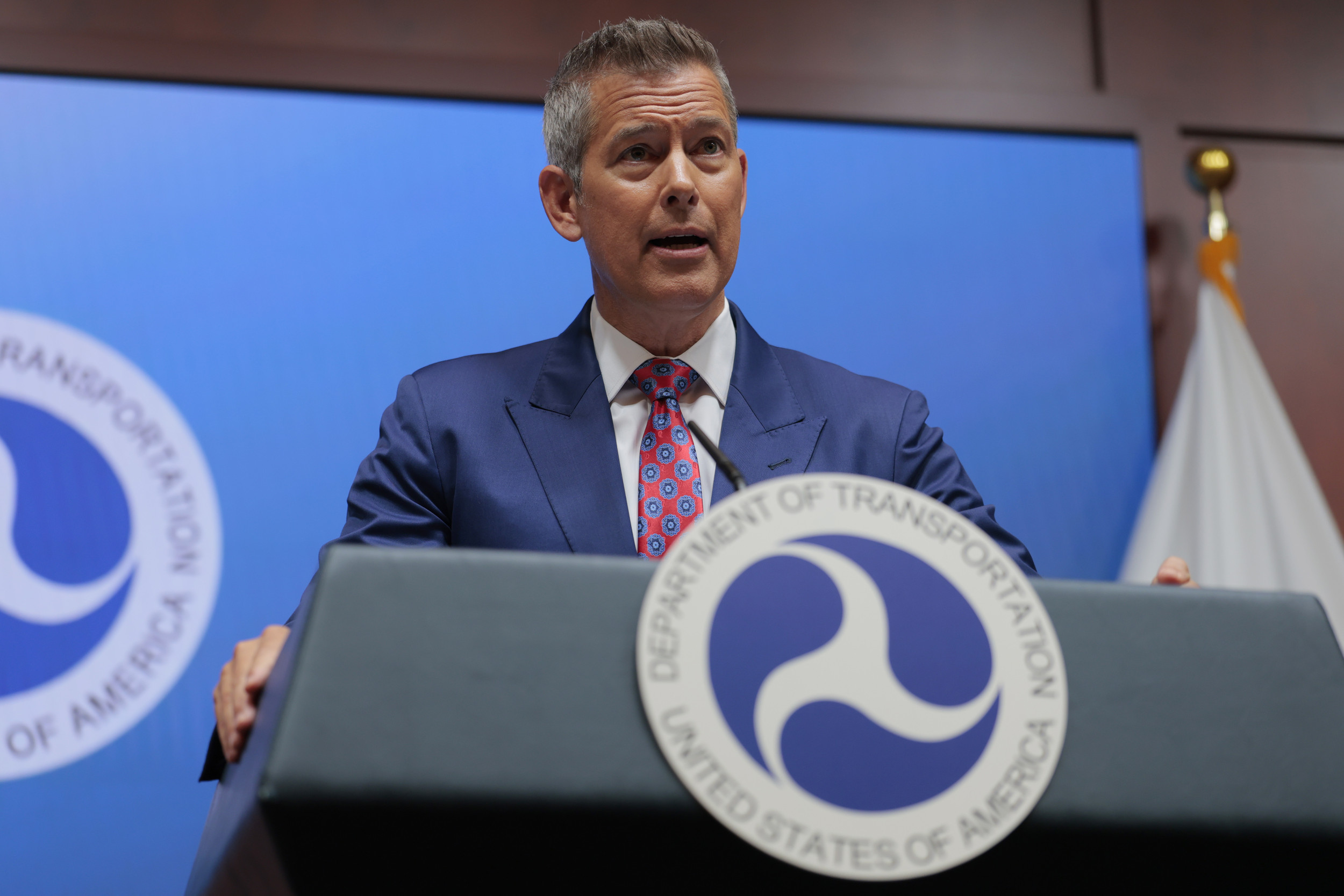 Fox host confronts Sean Duffy over Newark issues—"Why can't you fix this?"