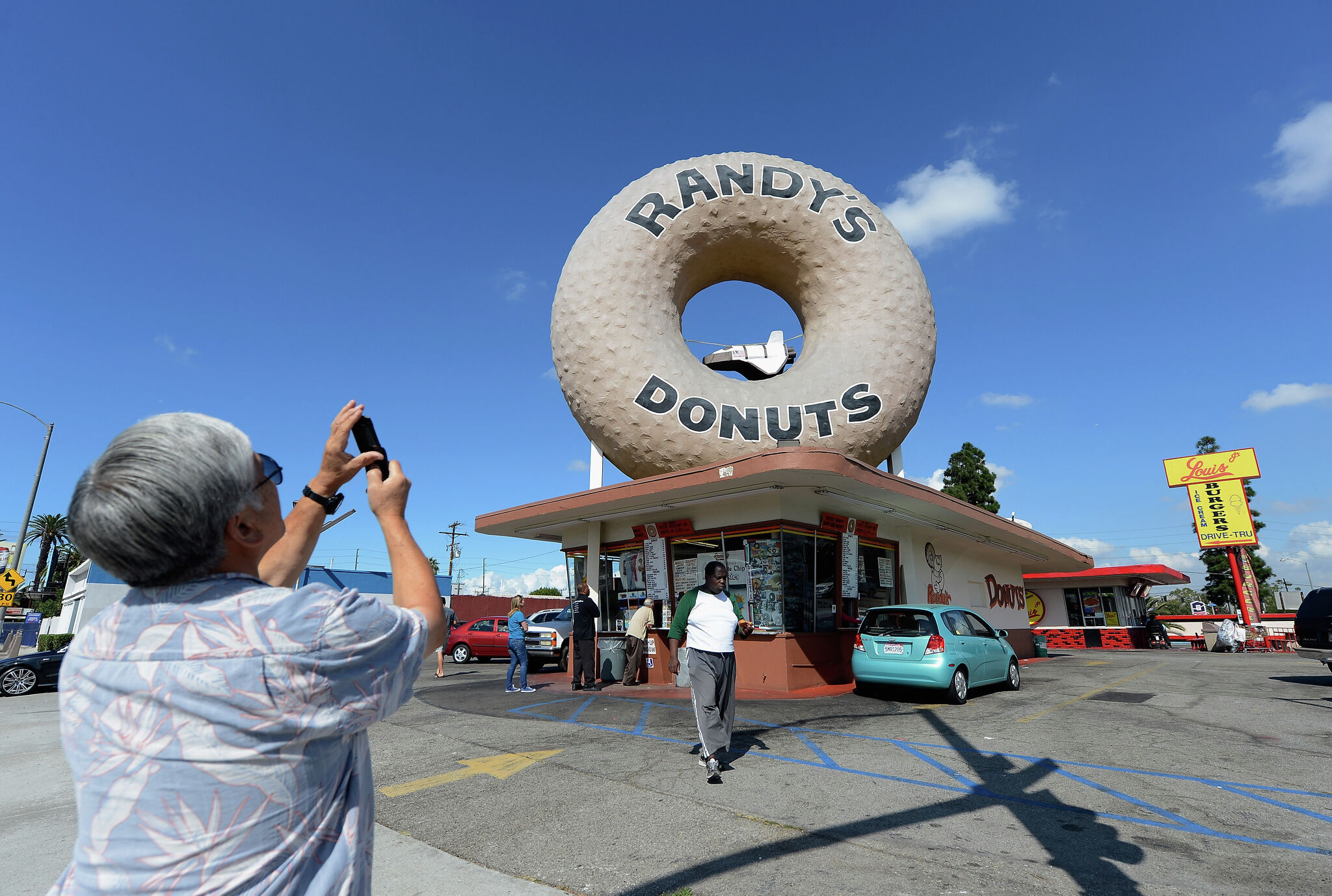 L.A.’s most famous doughnut spot is opening in the Bay Area