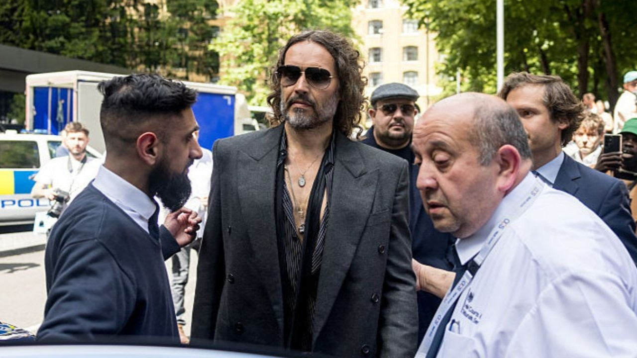Russell Brand Appears in UK Court, Pleads Not Guilty to R*pe and S*xual ...