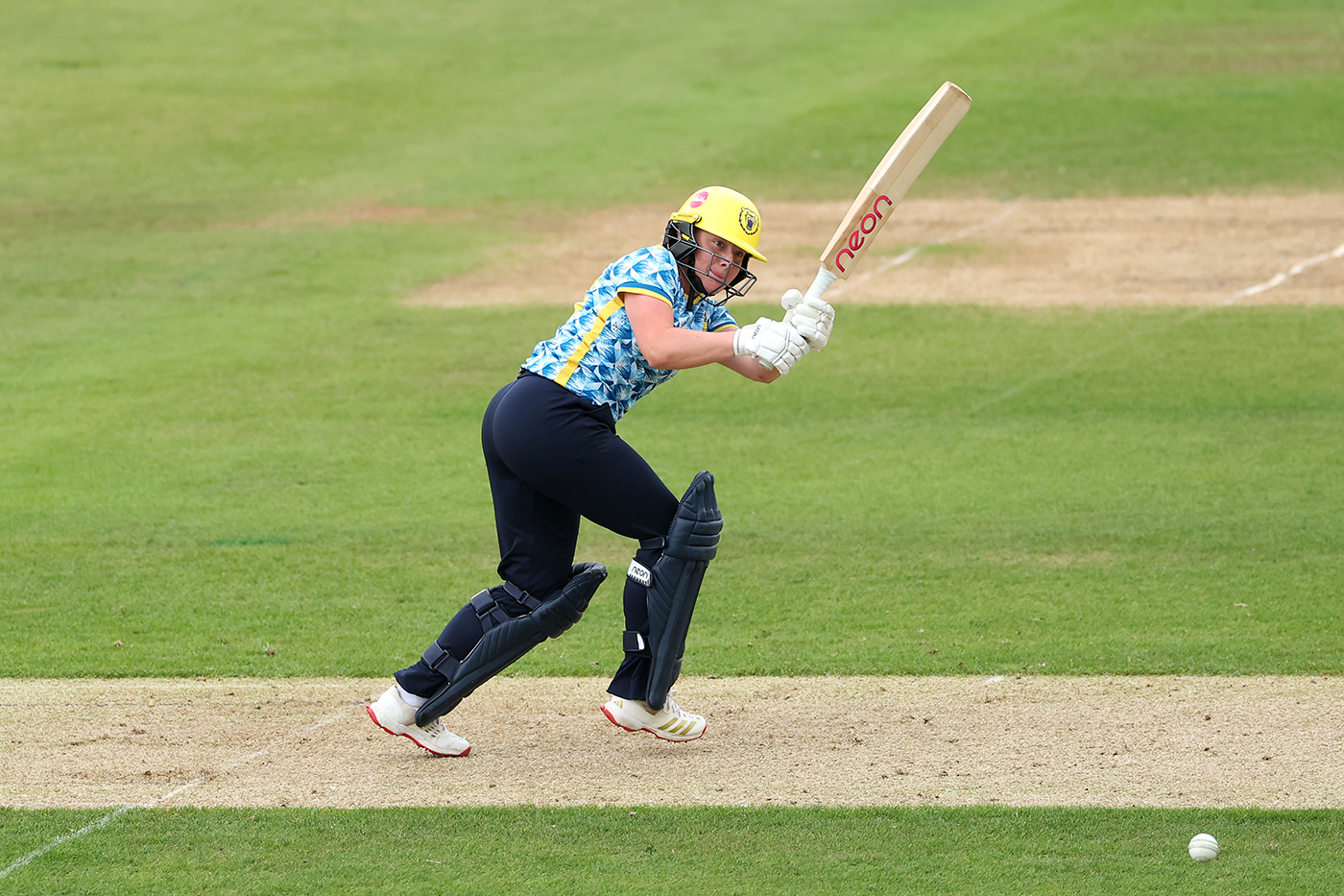 Wong holds nerve against Bryce sisters to salvage tie