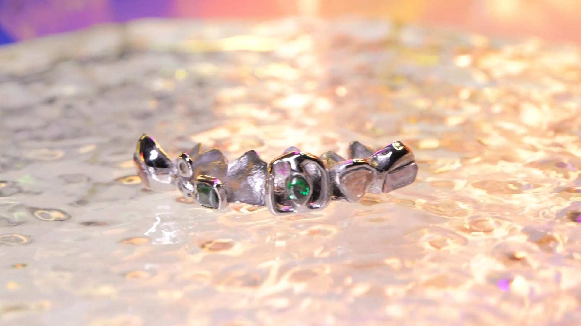 Jewelry for teeth! 💍 How to wear it?