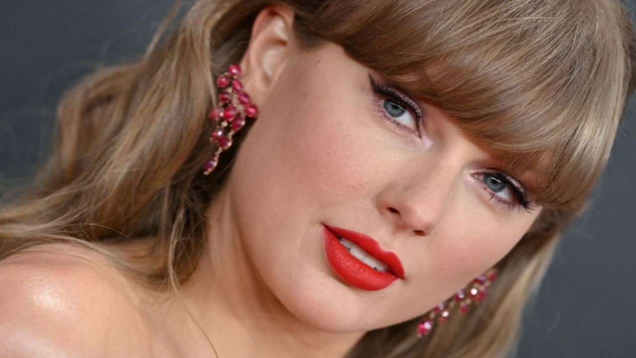 Taylor Swift Buys Back Her Masters But What Will Happen to Reputation ...
