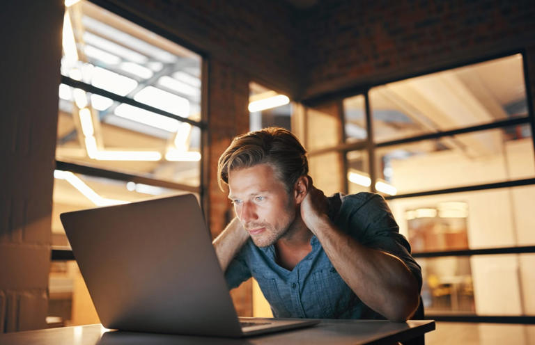 Why most workers identify as workaholics, despite knowing the health ...