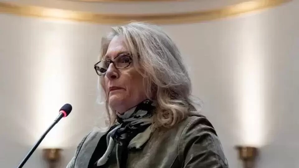 Kentucky Senator Robin Webb switches to Republican Party, says ...