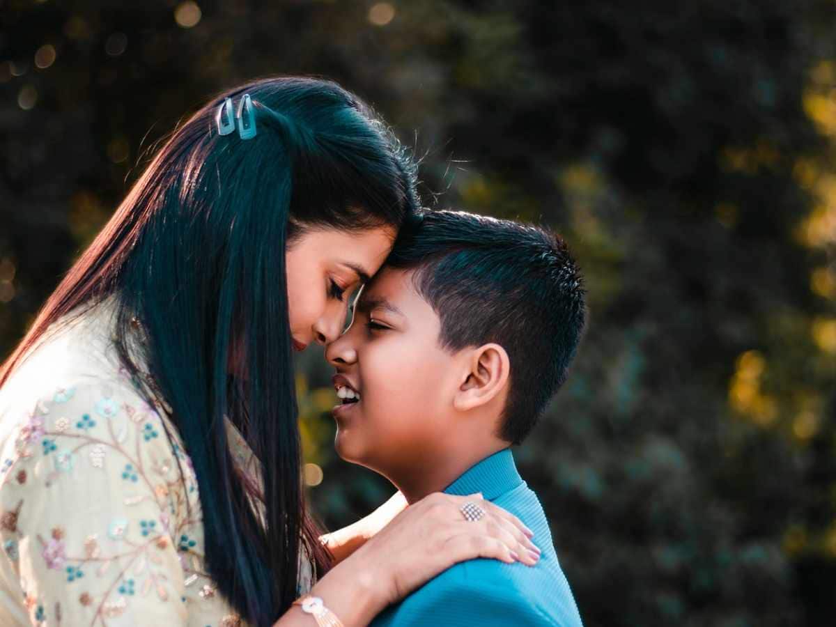7 Behavioural Things Children Learn By Observing Parents