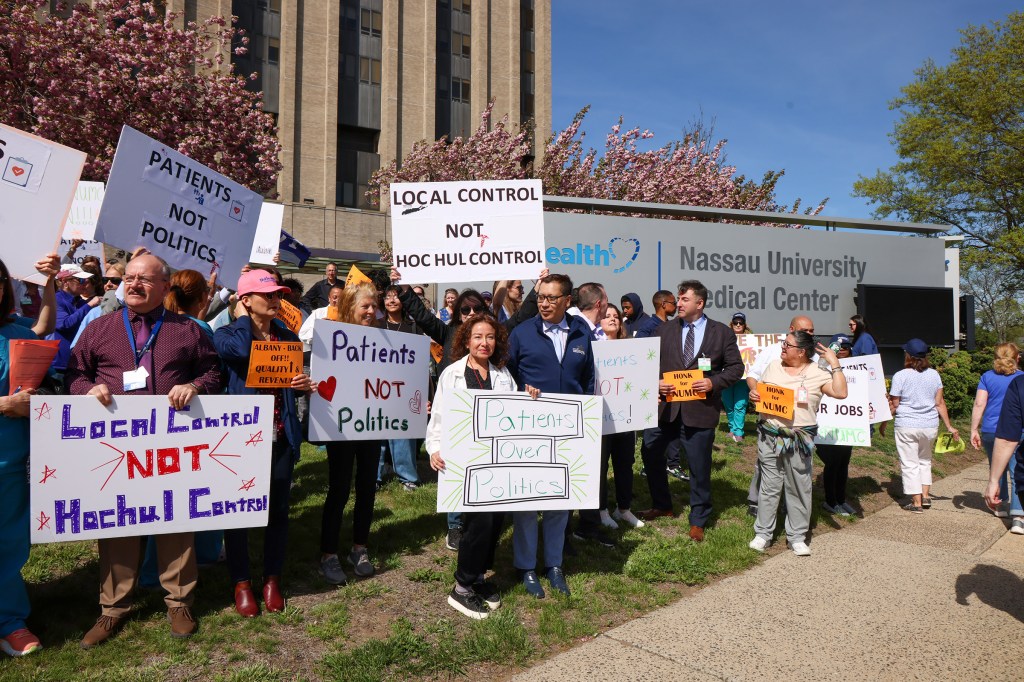 NUMC CEO and 9 other hospital leaders resign in protest over Hochul’s ...