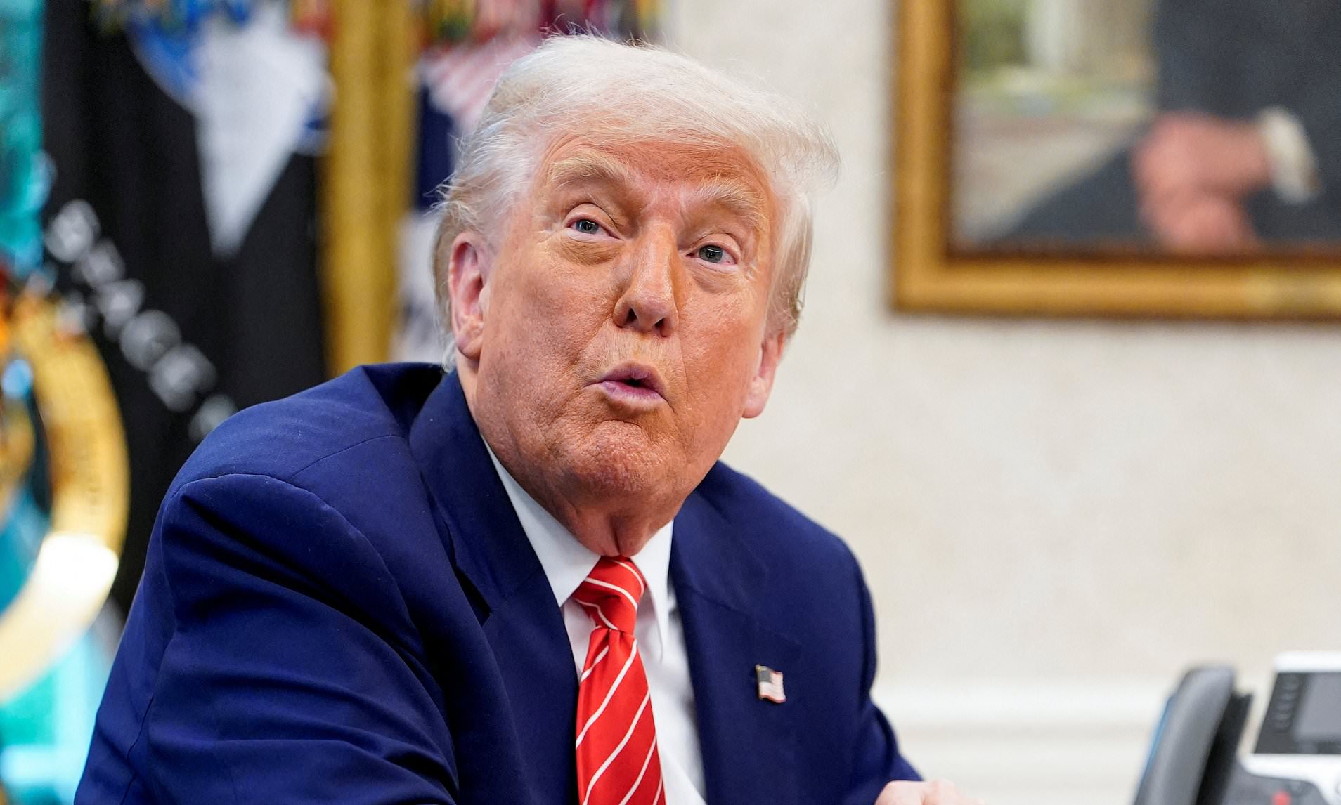 Trump's stunning six-word marriage advice for Macron after wife ...