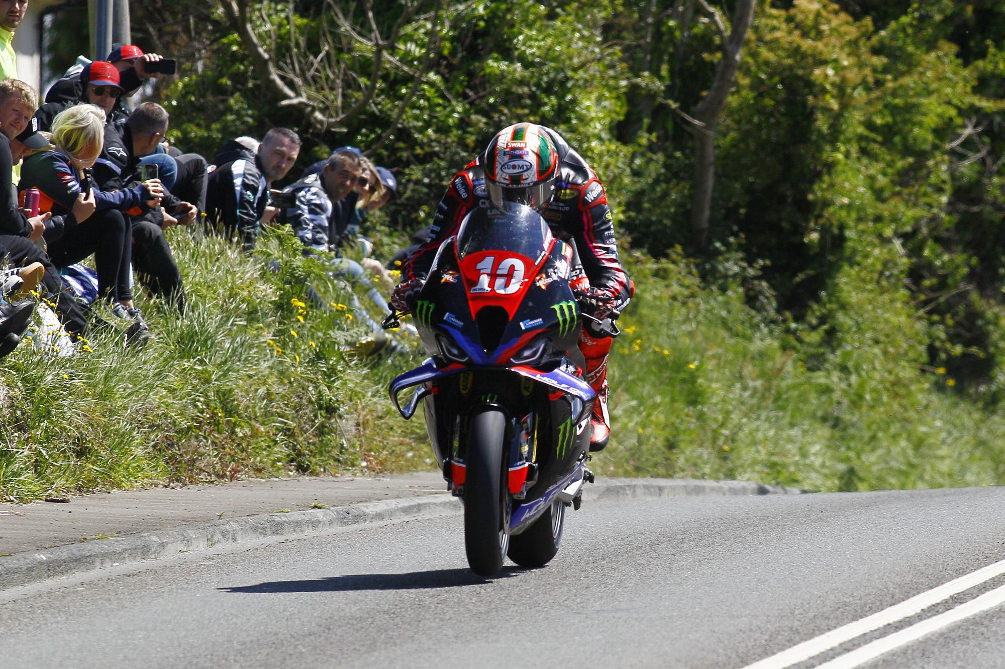 TT 2025: Peter Hickman ‘conscious and stable’ after red flag crash ...