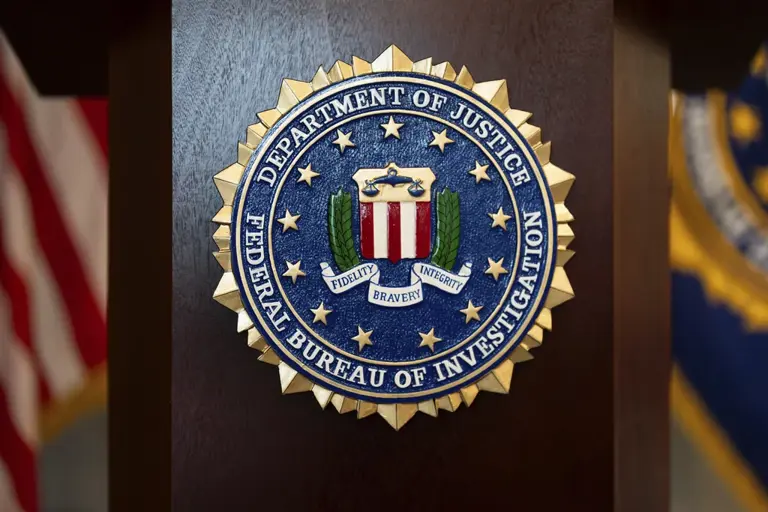 Government employee arrested after classified information sharing attempt