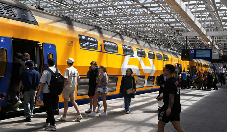 Bonden dreigen met stakingen bij de NS, misschien al over een week
