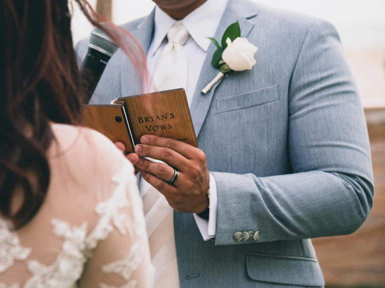 I'm a professional wedding planner. Here's what everyone forgets to do ...