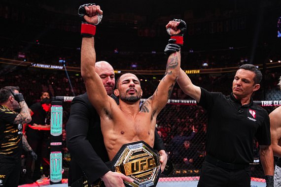 Alexandre Pantoja Celebrates Experience of Champion, Hunger of Challenger