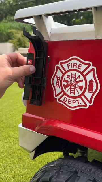 Dad’s Epic Fire Truck Build for Daughter’s Birthday Surprise