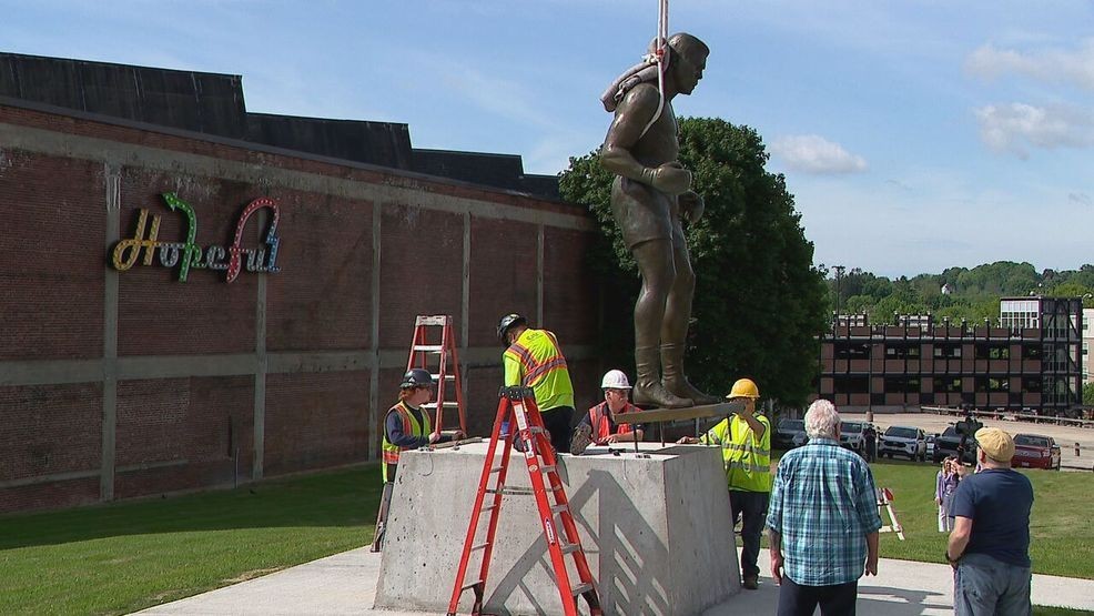 Lewiston to unveil nation's first full-body bronze statue of Muhammad Ali