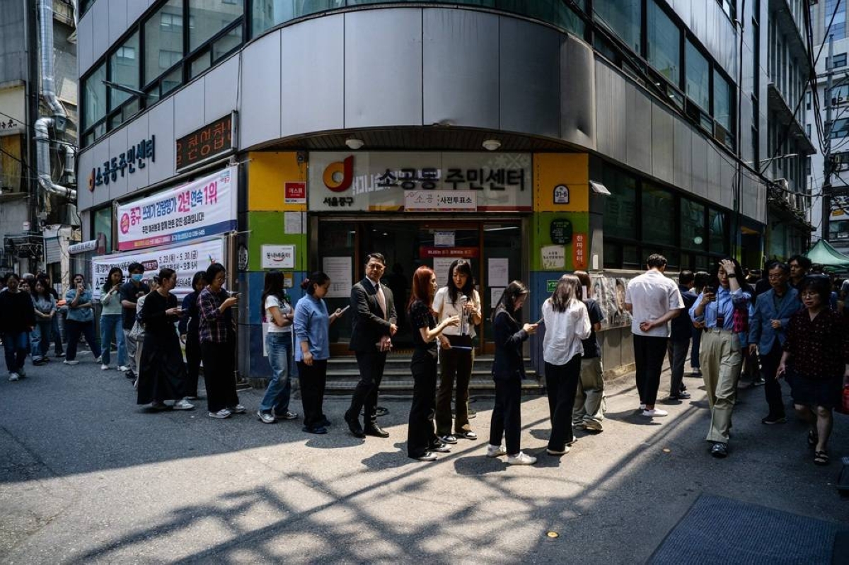 Early-voting turnout in SKorean polls reaches record