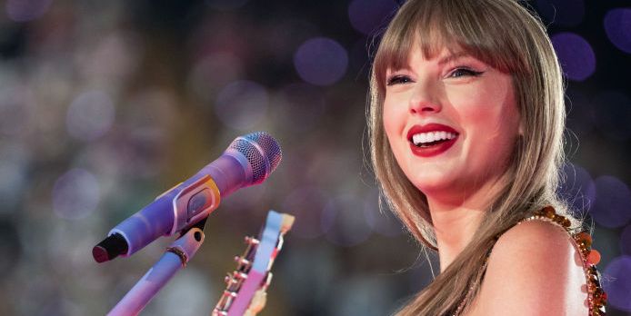 Taylor Swift Finally Owns All Her Music—Here’s What That Means for ...