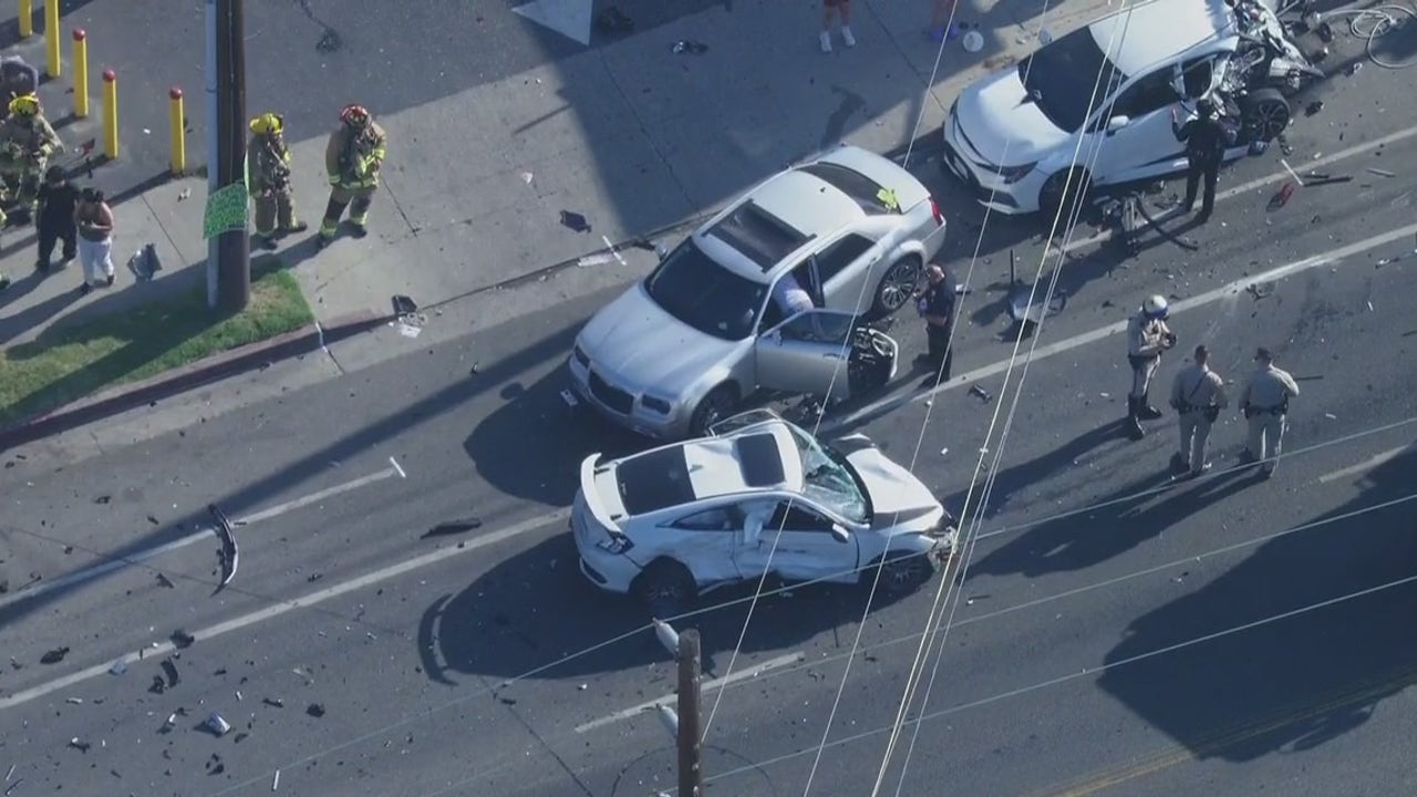 High-speed pursuit suspect crashes into multiple cars in North Hills