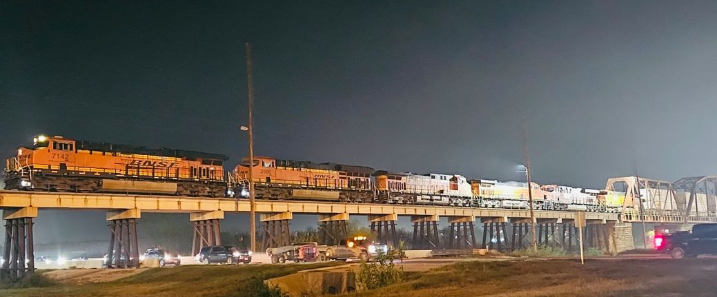 BNSF asks STB to review UP's compliance with UP-SP merger conditions