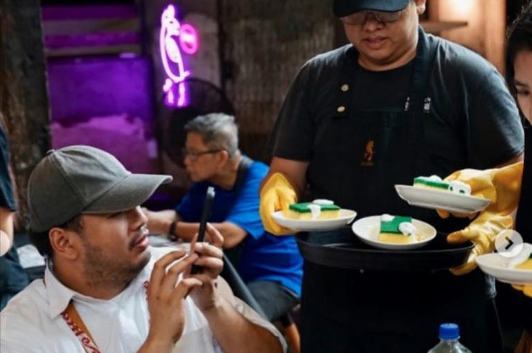 'World's most disgusting pudding' of dish sponges and washing up liquid ...