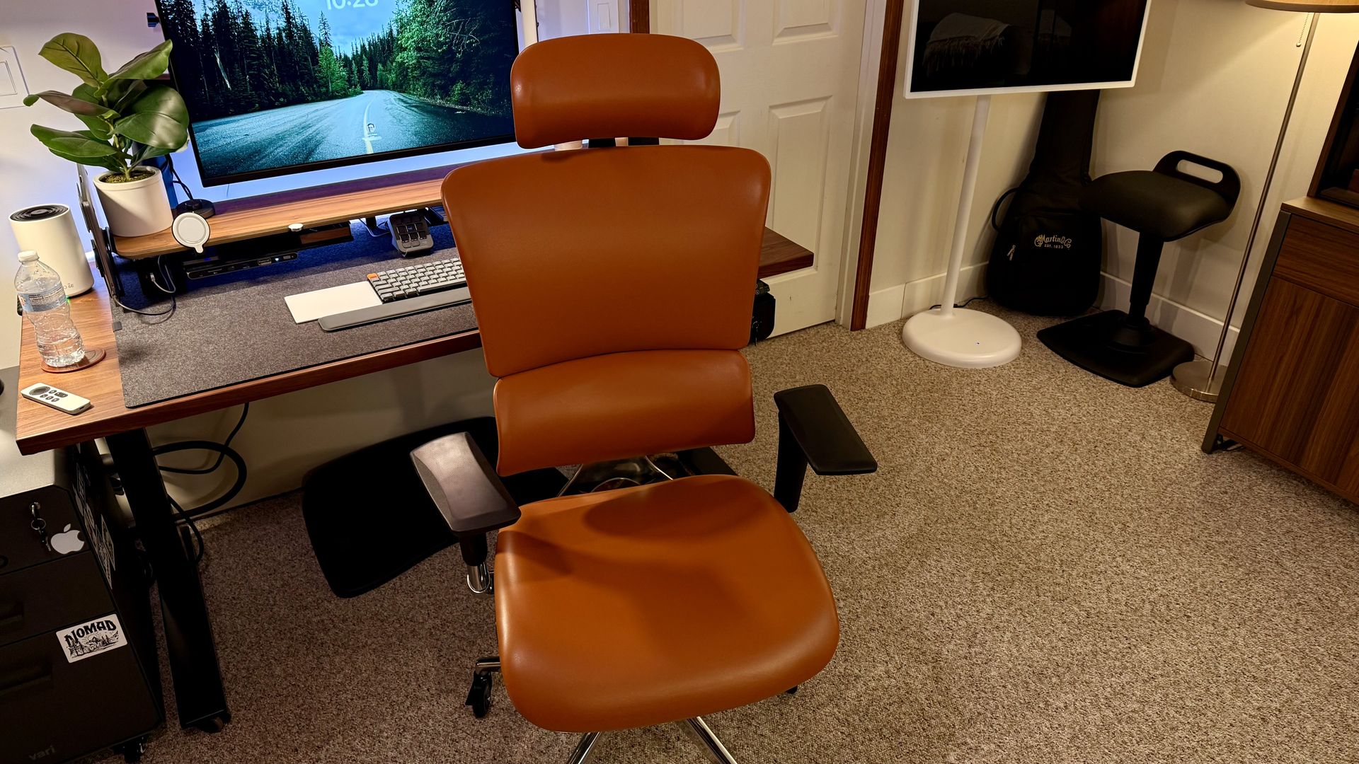 I tested this leather executive office chair for 159 days - I love the ...