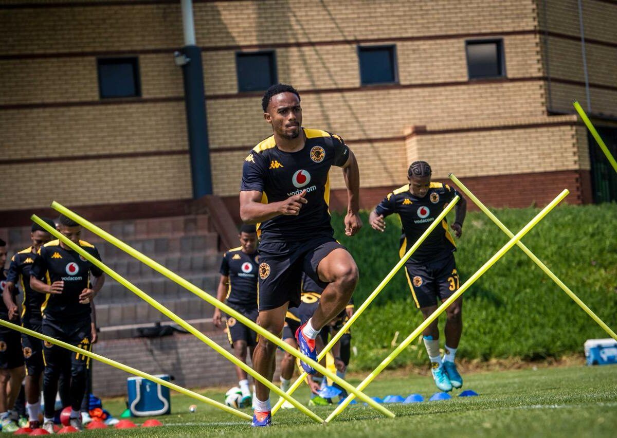 Kaizer Chiefs transfers: Three leave, three arrive