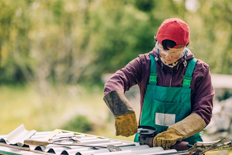 How to Use an Angle Grinder Properly